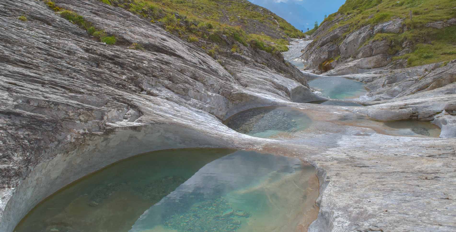 Gletschermühlen Alp Mora, Trin Wandern | WegWandern.ch